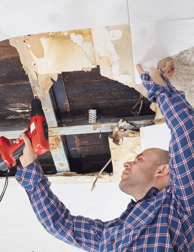 FAST AND RELIABLE NEAR ME WATER DAMAGE RESTORATION - Constructco
